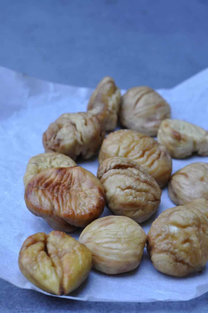 Creamy chestnutella (chestnuts chocolate treat)